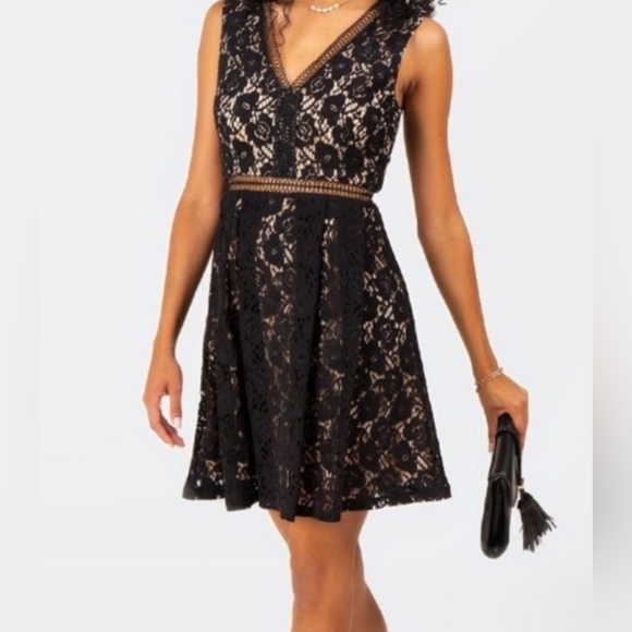 Francesca's Collections | Dresses | Francescas Black Lace Vneck Dress ...